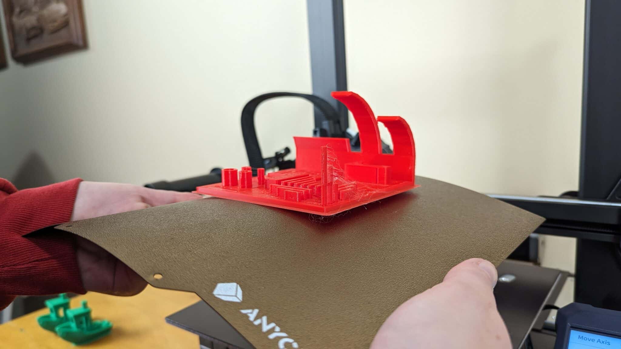 How to Remove 3D Prints from the Bed: 6 Safe & Easy Methods